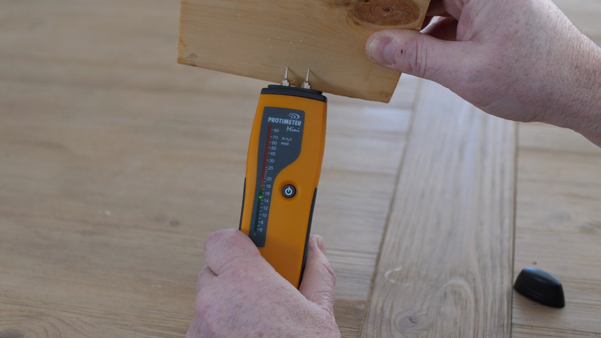 Moisture Meters & Thermal Imaging Cameras for Home Inspections